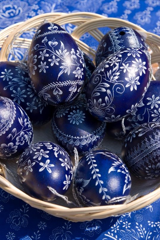 blue Russian eggs – Linda Mahkovec – Author